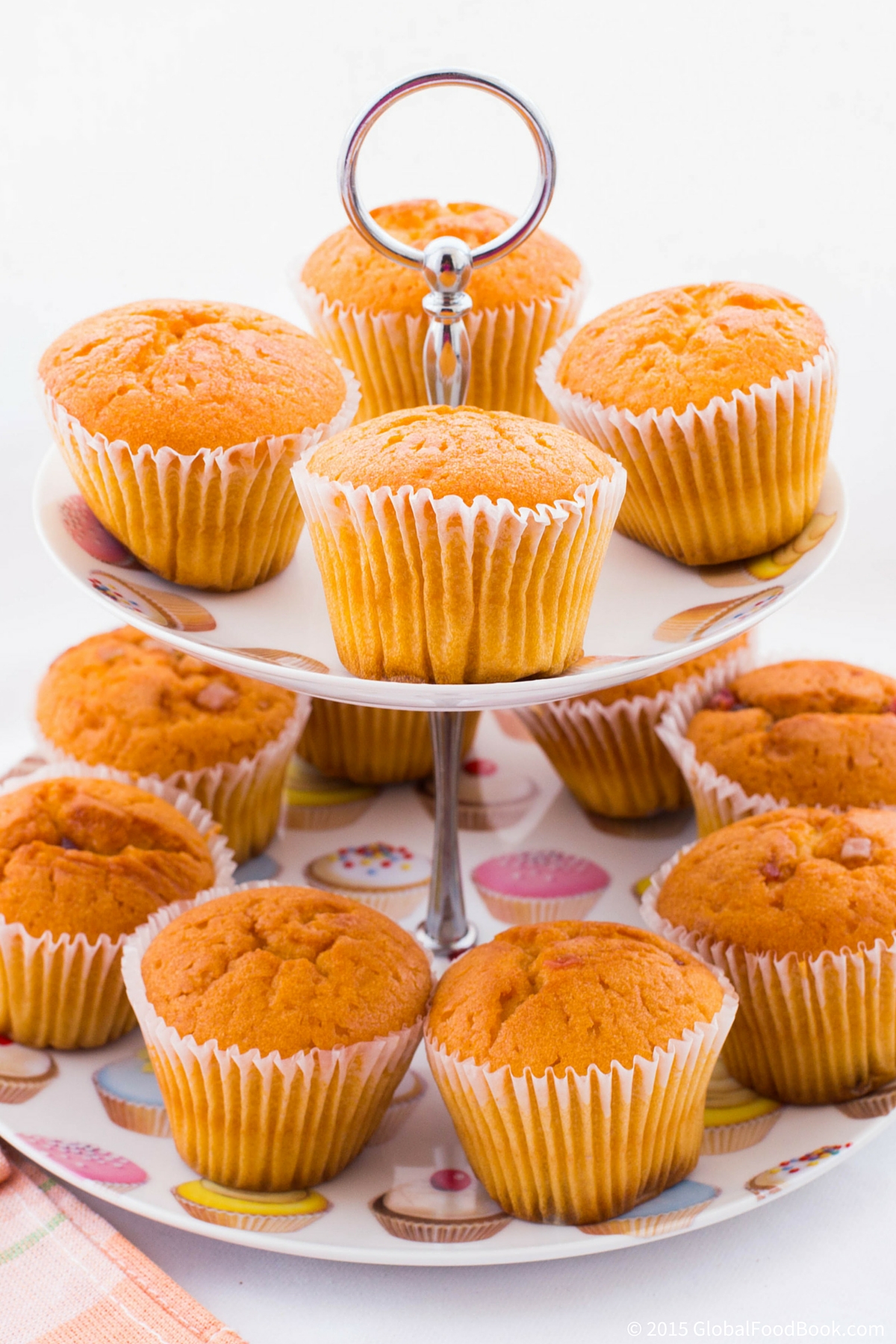 PLAIN CUPCAKES